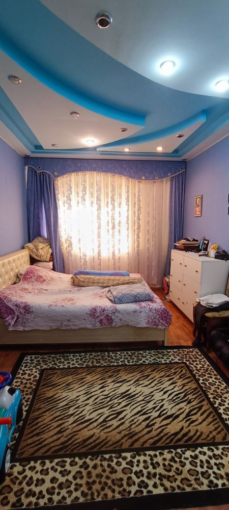 Продается Чиланзар 20 3комн.2этаж.