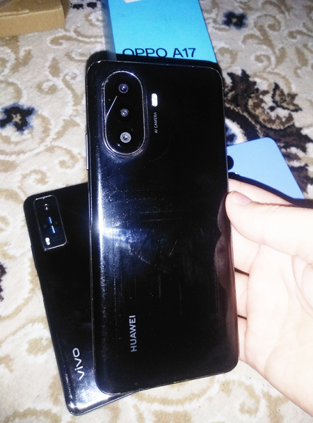 Huawei Nova 10 Pro 8/256gb xolati ideal, karobkasi bor