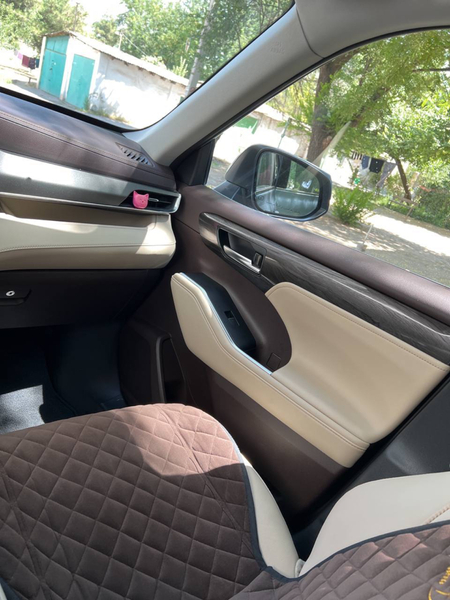 Продам Toyota Highlander hybrid 2021