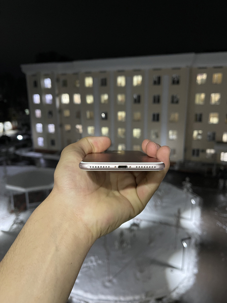 Iphone 7 plus Srochniy sotiladi