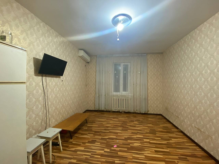 Продаётся в М.Улугбекском р-не Карасу 6 1/2/2 22м2 25.500 у.е Чистая
