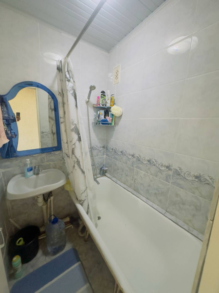 Продается 3 комнатная квартира площадью 70кв.м. В Согдиане ор. Боулинг