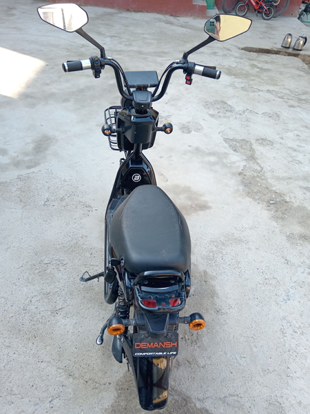 skuter qora srochni