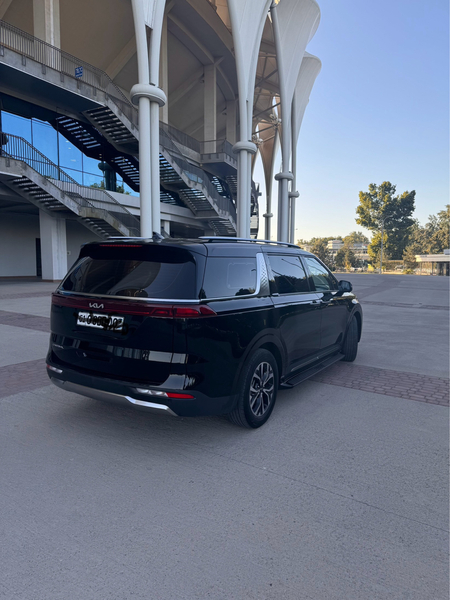 Kia Carnival 2023 god