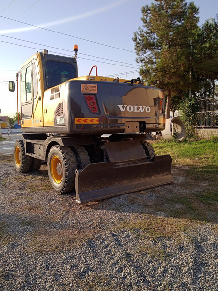 Volvo 145 ekskuvator
