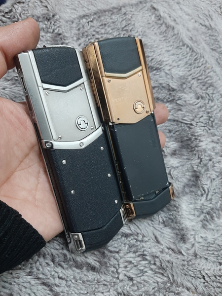 Vertu signature telefon
