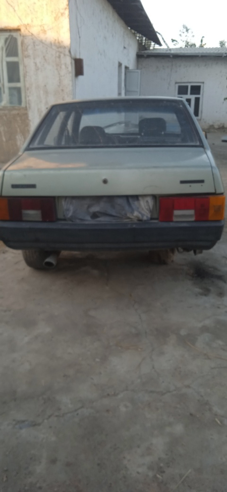 Sotiladi.Lada vaz 21099.