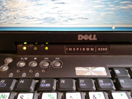 ноутбук DELL Inspiron 8200 с играми
