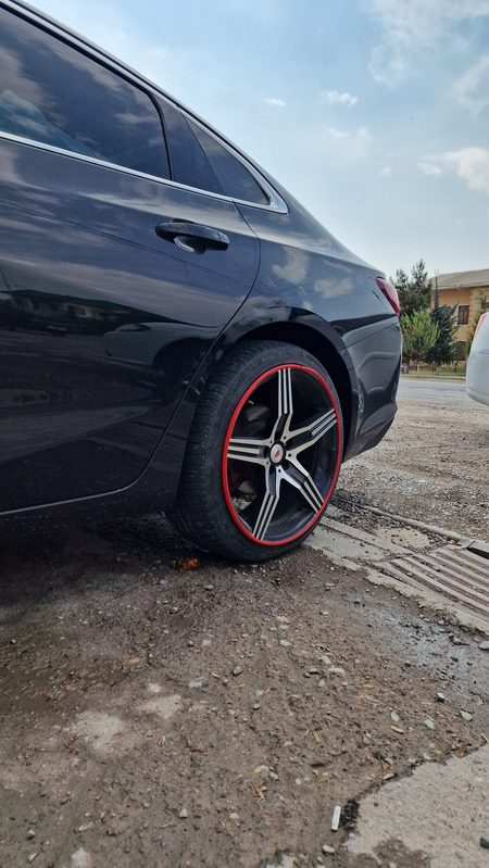 R20 Vossen saka sotiladi
