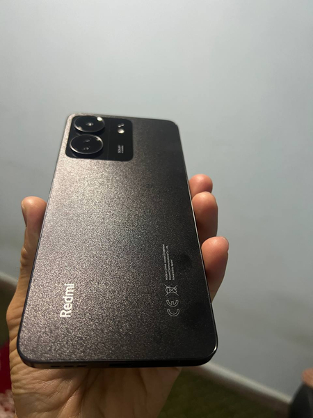Redmi 13c.  Yap-yangi. karobka telefon