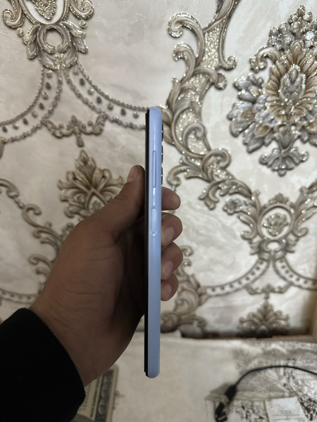 Samsung galaxy A13 bir kul telfon xolati yangidek 128g tel garantiyali