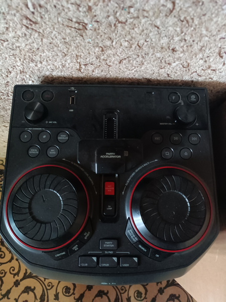 LG  XBOOM HI-FI system