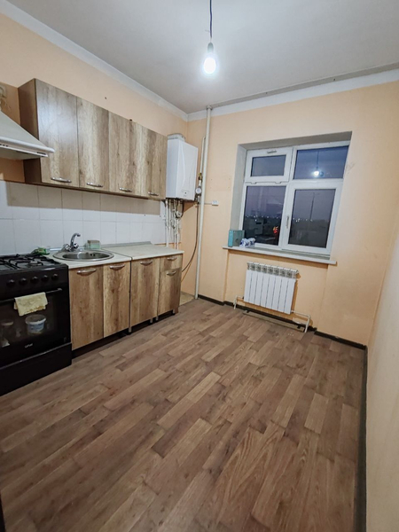 Продаётся Сергили 3-метро 2/2/7