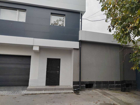 A land plot with high-tech renovatioт is for rent in Yakkas.district