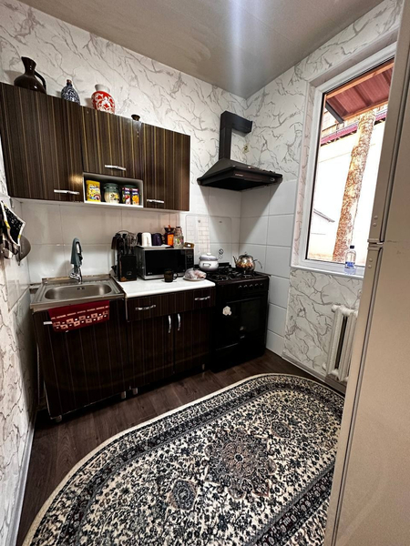 Буюк Ипак Йули 2/1/4 50м² отличная место расположение ремонтом