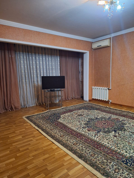Yunusabot 4 kv ishlaydigan va uqiydigan ayol qizlarga sheriklikka