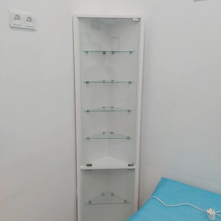 Шкафчик для кометолога