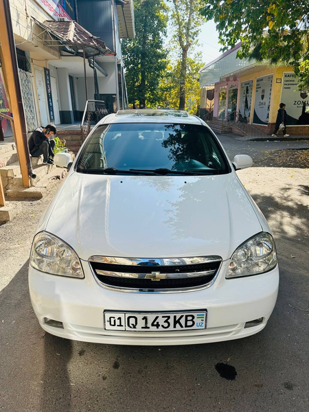 Lacetti 1,8 2010 xolati yahwi