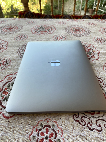 Macbook pro apple