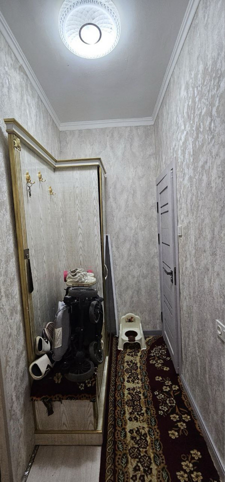 Продается квартира Чиланзар 12 1х2 килинган фарход бозор ропараси