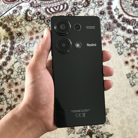 Redmi Not 13 pro 8/128 gb yangidek srochno sotiladi