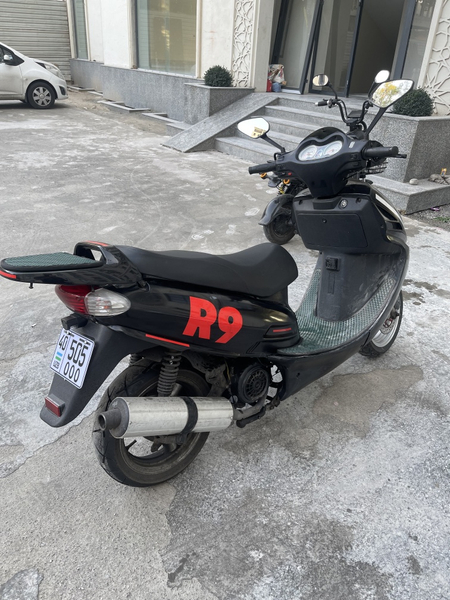 Skuter sotiladi yoki obmen qilinadi