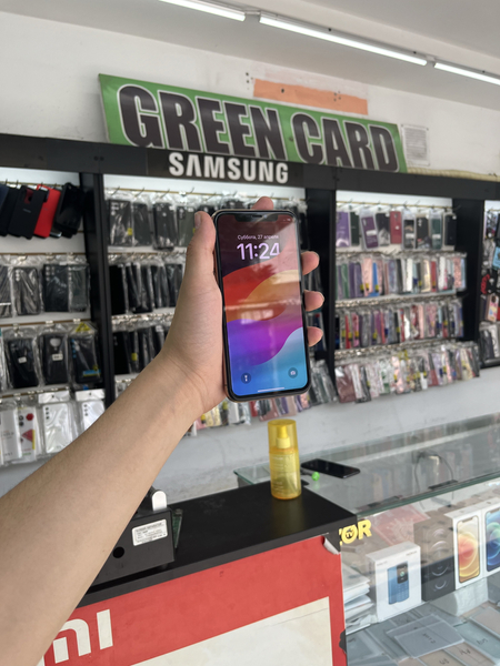 iPhone 11 pro gold