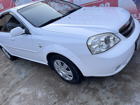 Lasetti 1.8 2 poz