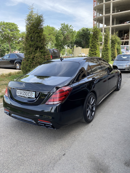 Мехмонга W222