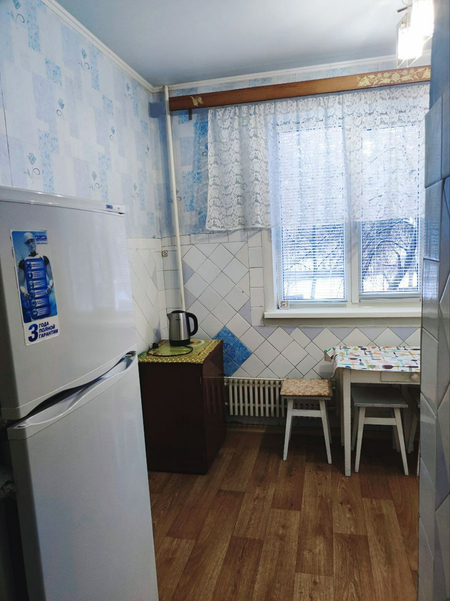 Ибн сино 1  Бетонка аренда 2 хонали