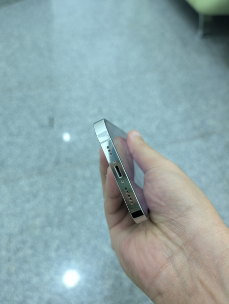 İphone 14 pro yomks 91% idial xolatda ful kanplek