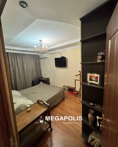 ,ЦУМ 3/2/5 «Метро Космонавтов»