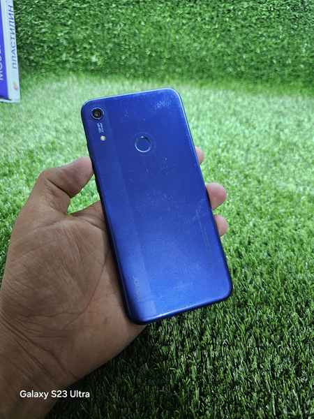 Honor 8A sotiladi