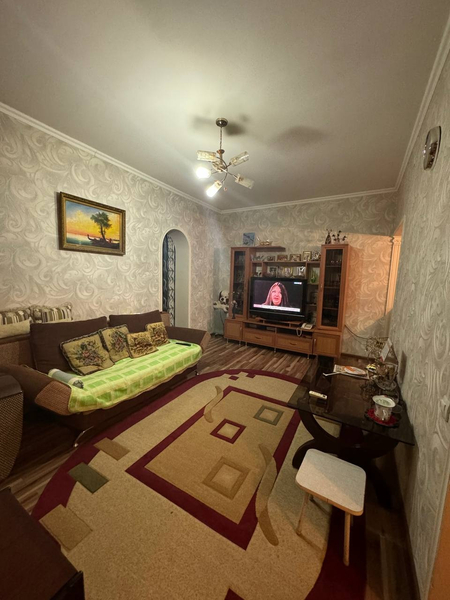 Срочно продается на Авиасозлар-2 (1в2/4/5 с мебелью и техникой франция