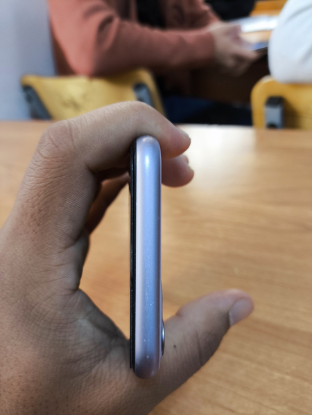 Iphone 11 karobkasi viloyatda tel ideal xolatda