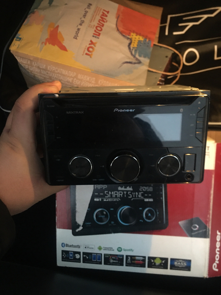 Pioneer 725.