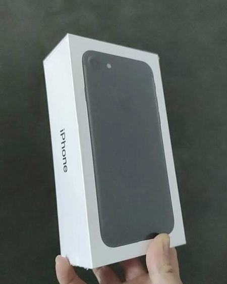 Новый iPhone 7 black 32GB LLA не реставрация гарантия!