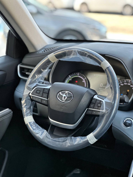 Toyota Highlander Hybrid GLE