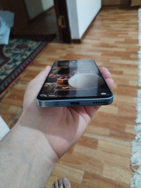HONOR X8a xolati zo'r ideal ofisda turgan tel ko'p ishlatilmagan