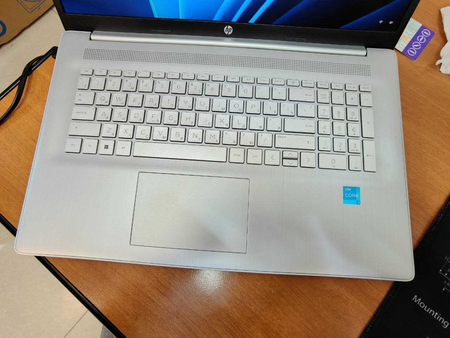 Продам ноутбук Ноутбук HP 17-cn2000ci (6K2Z3EA)