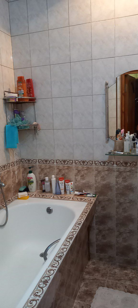 Продам на Чиланзаре 11 квартал.2в3-ком\\nОр-р круг Аль-Хорезмий