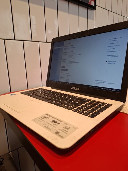 ASUS A555L ноутбук