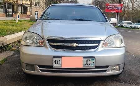 Продаётся Lacetti 1.8