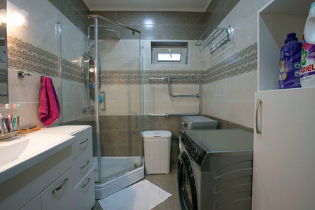 Продается 2х ком. квартира, ор-р: кафе Bon, 60м2