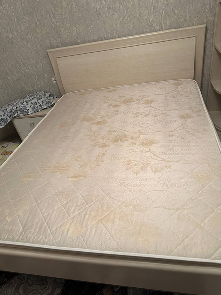 Продается матрас на кровать