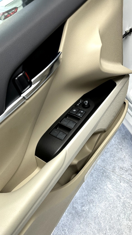 Toyota Camry гибрид Японская сборка