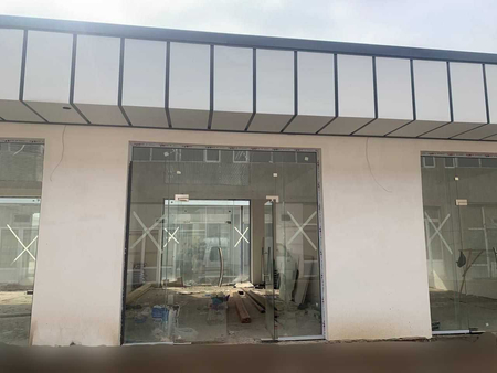 Guliston shahrida magazin sotiladi srochno