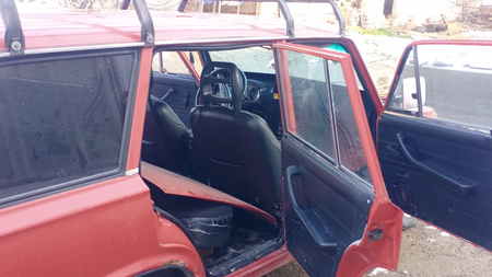 Vaz 2102 sotiladi