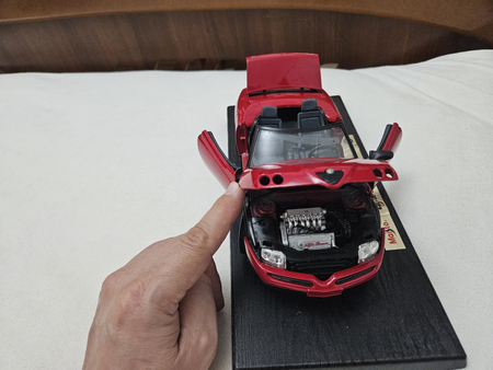 Модель 1×18 Alfa Romeo Spider 1995