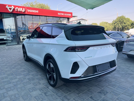 Arcfox alpha T elektromobili. Mega skidka